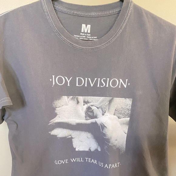 Shirts | Mens Medium Tshirt With Graphics | Poshmark